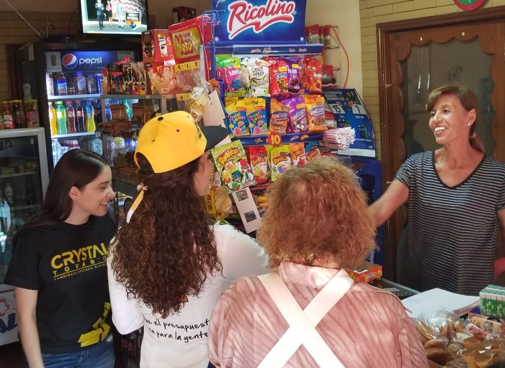 CRYSTAL TOVAR, DIPUTADA QUE VE CONSTANTEMENTE POR LOS SECTORES ...